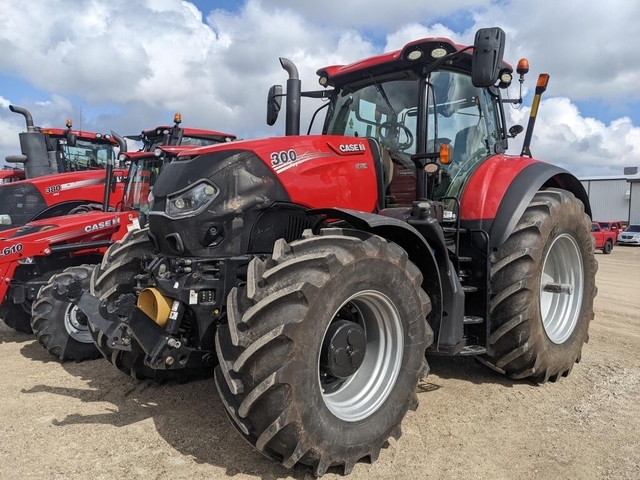 Used 2017 Case IH OPTUM 300 Tractor | AgDealer